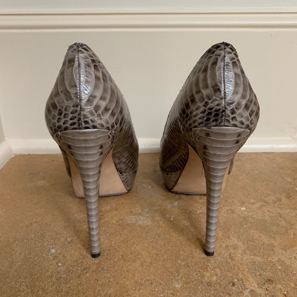 Pelle Moda | Shoes | Pellet Moda Snake Skin Platform Pumps | Poshmark